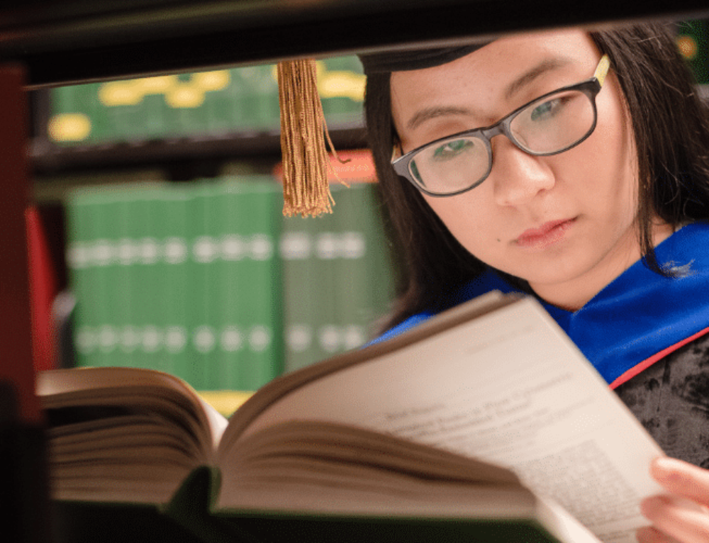 US vs UK Master's Programs: Costs, Duration, and Careers - Prepory